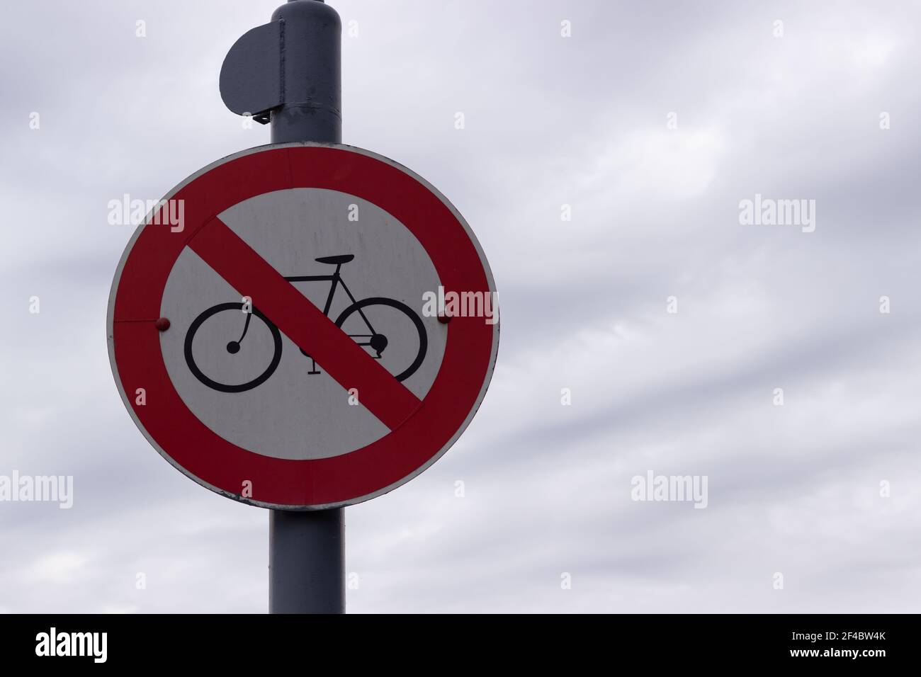 No bicycle allowed sign hi-res stock photography and images - Alamy