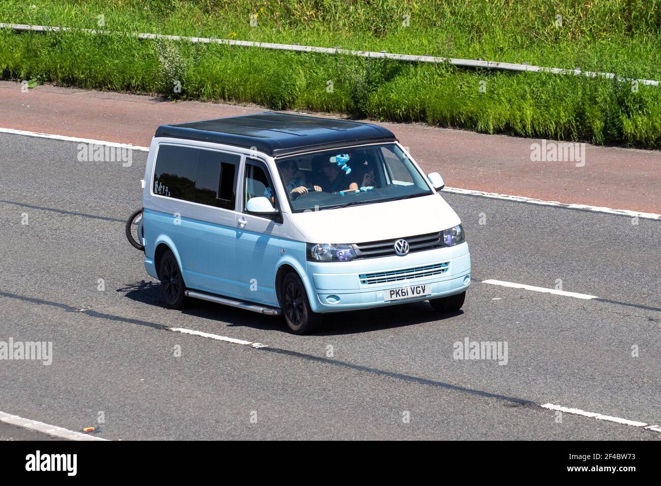 Transporter Bus High Resolution Stock Photography and Images - Alamy