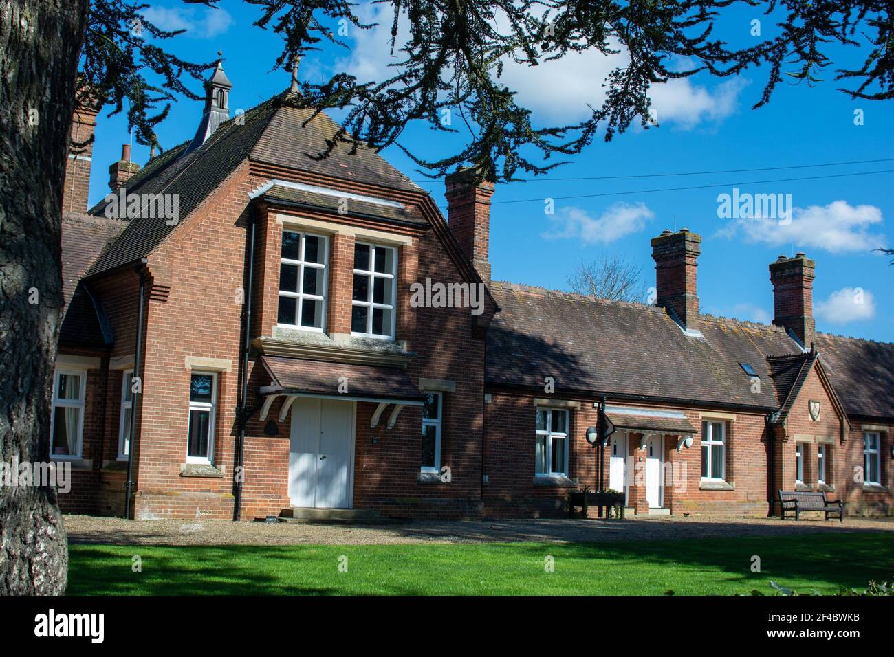 Trinity hospital arms houses Stock Photo - Alamy