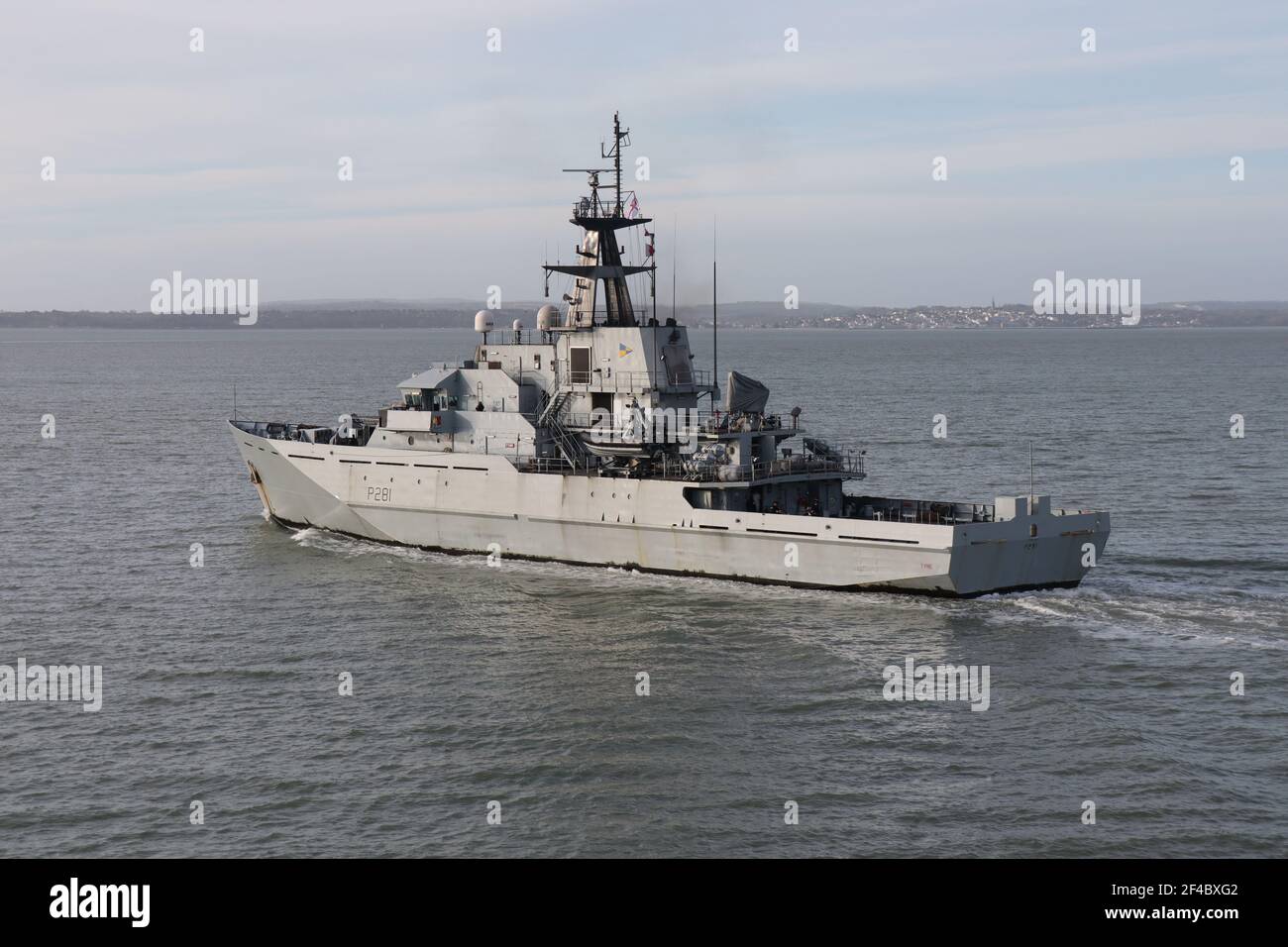 The Royal Navy River class offshore patrol vessel HMS TYNE (P281 ...