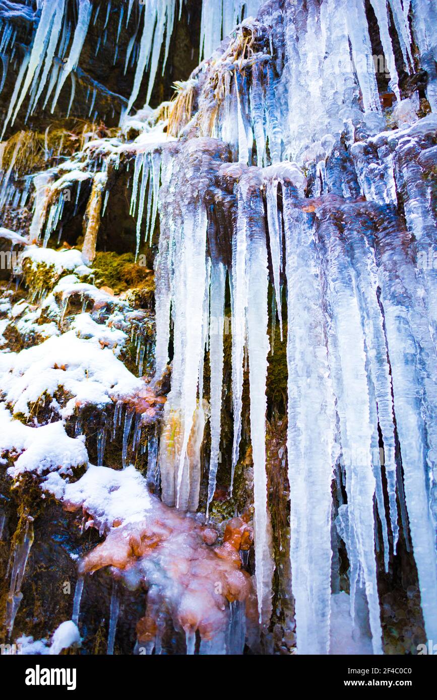 Winter frozen icicles Stock Photo - Alamy