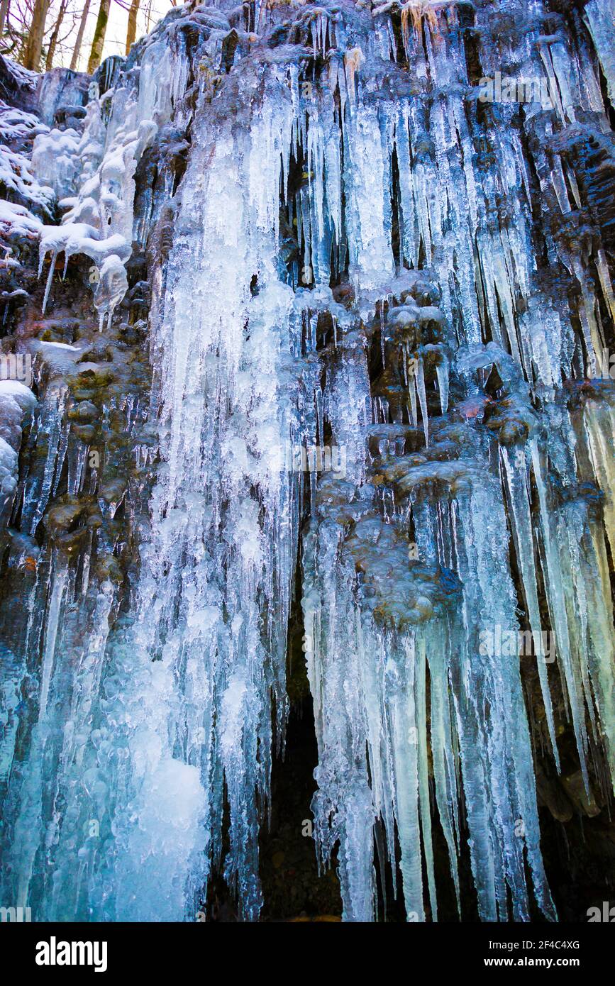 Winter frozen icicles Stock Photo - Alamy