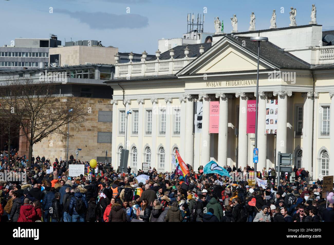 Kassel flag hi-res stock photography and images - Alamy