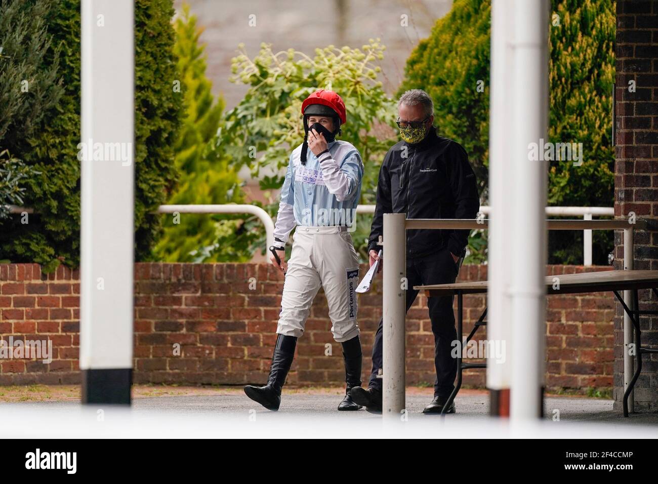 Bridget andrews kempton park racecourse hi-res stock photography and ...