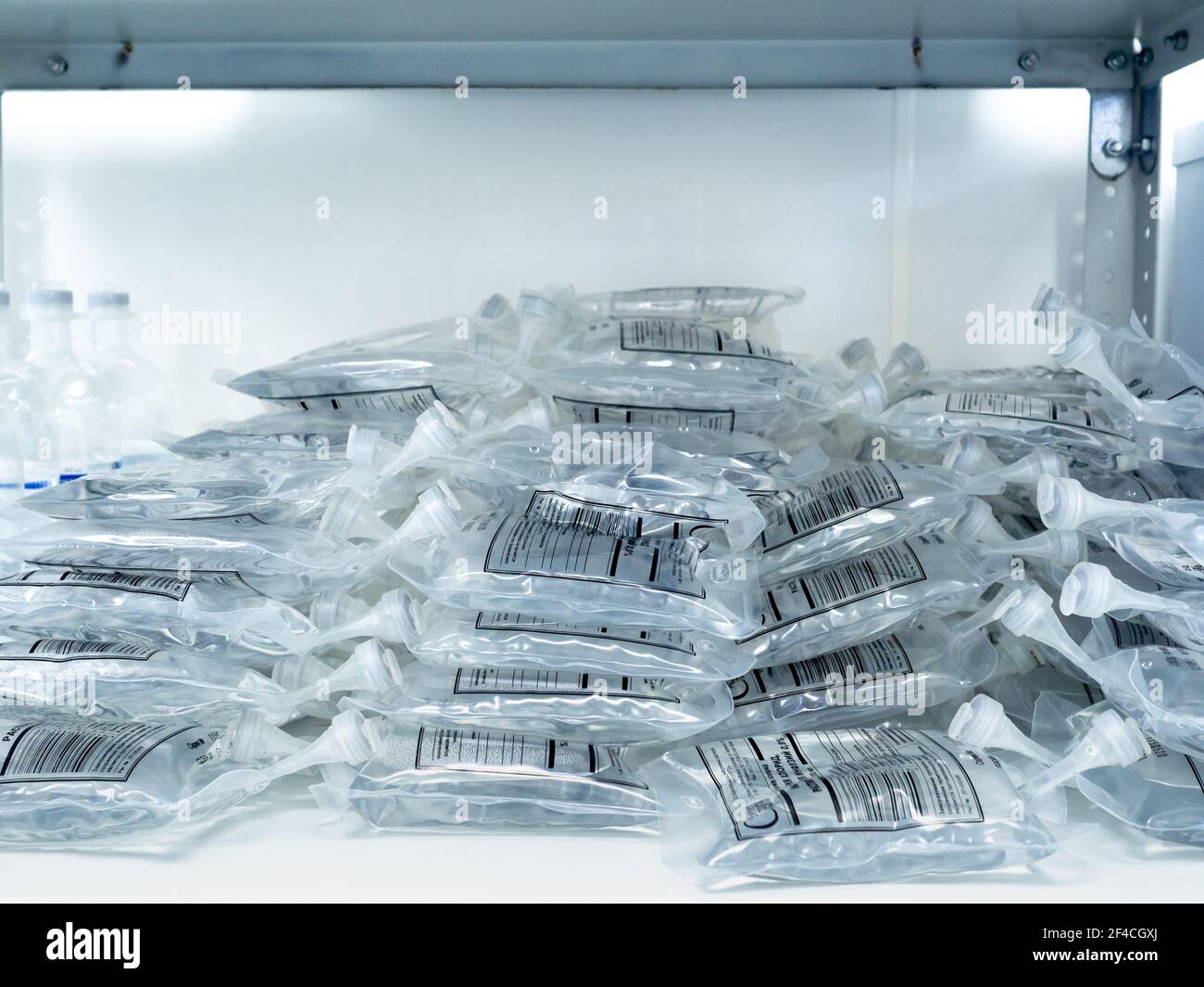 Sodium chloride injection bag hi-res stock photography and images - Alamy