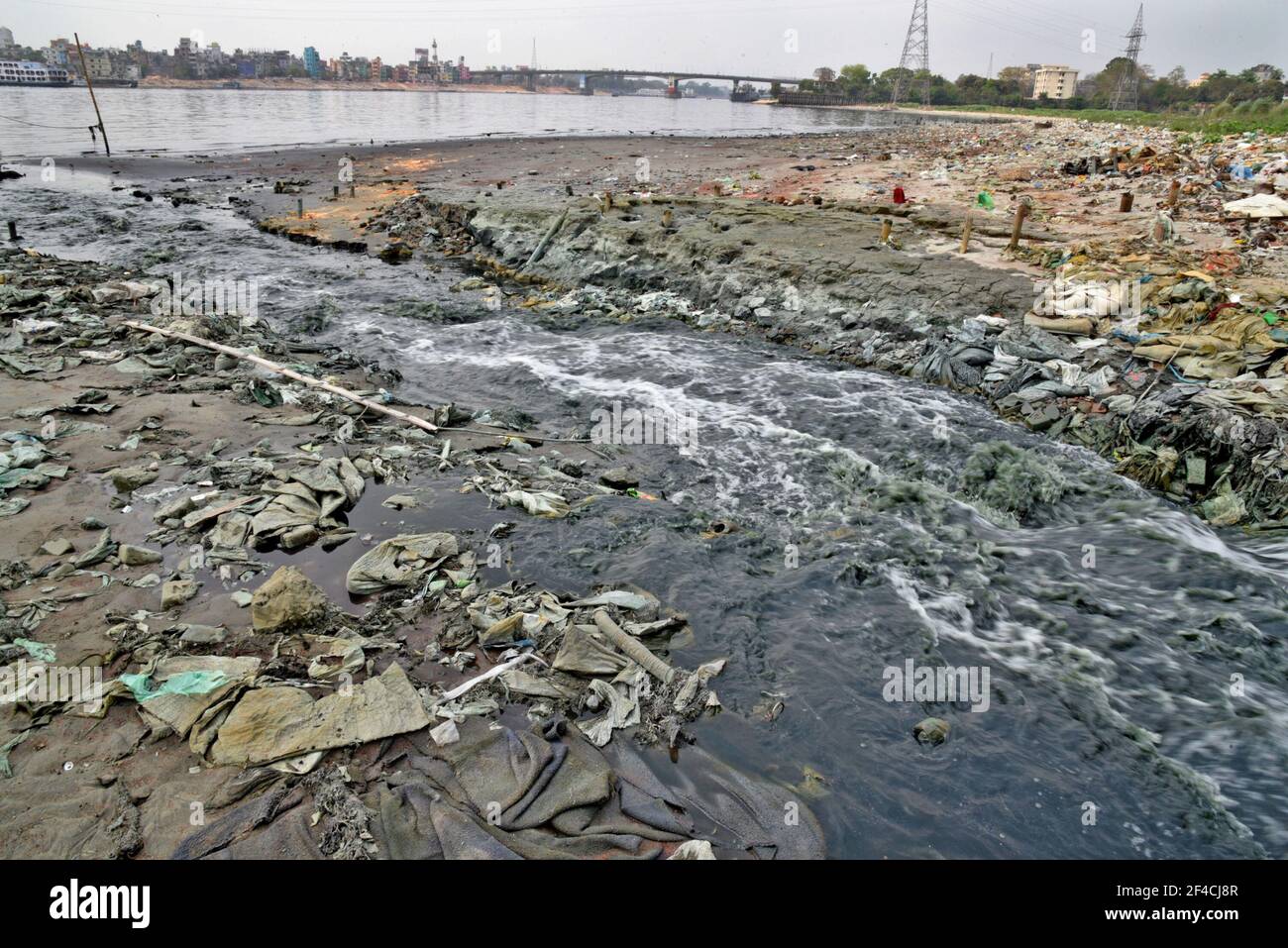 water pollution in dhaka Stock Photo - Alamy
