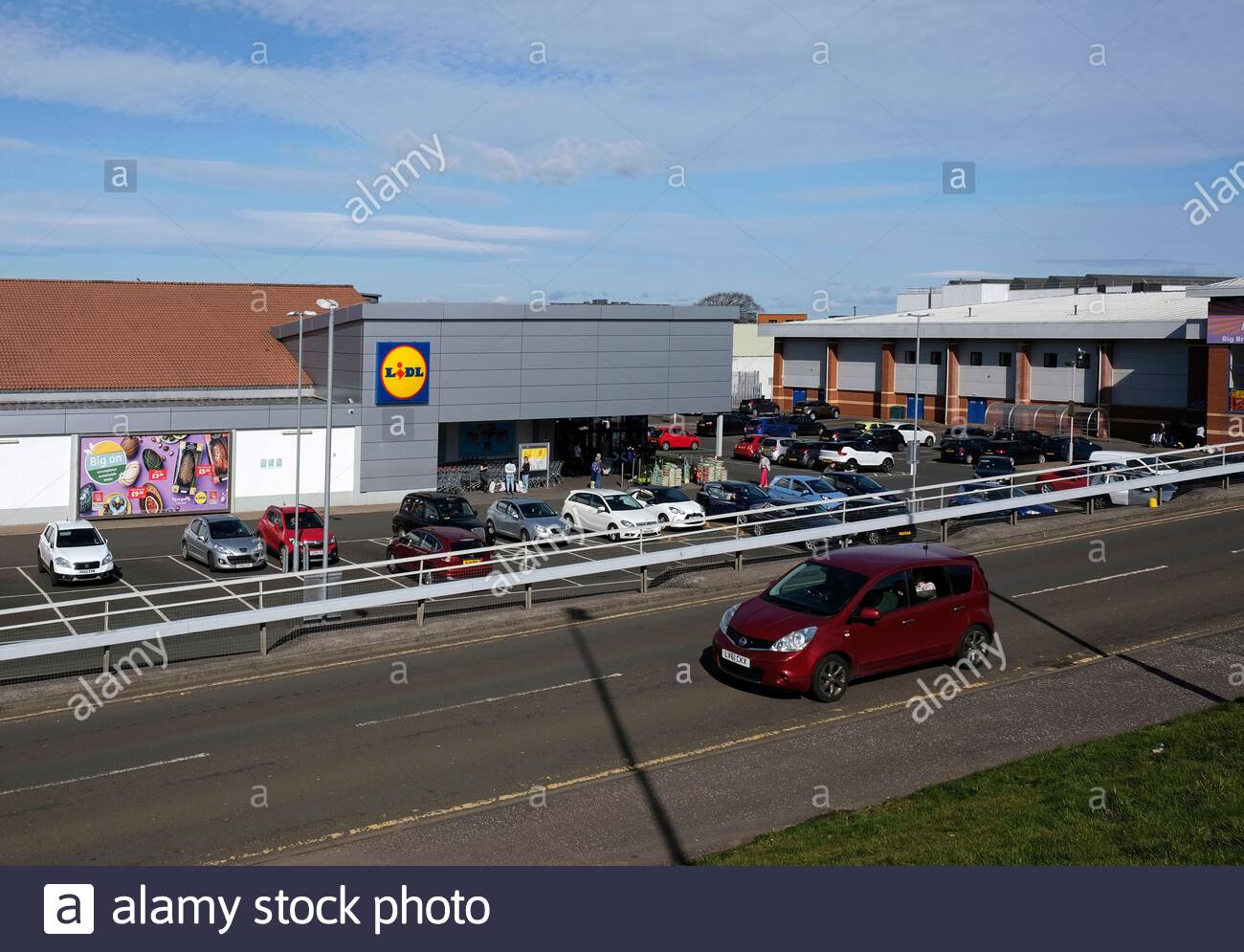 Lidl supermarket, Granton Edinburgh, Scotland Stock Photo - Alamy
