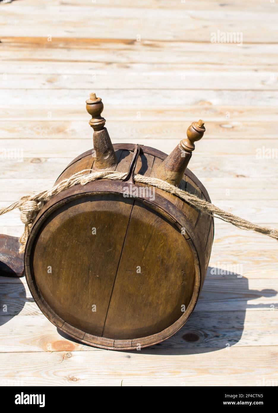 Barrel handles hi-res stock photography and images - Alamy