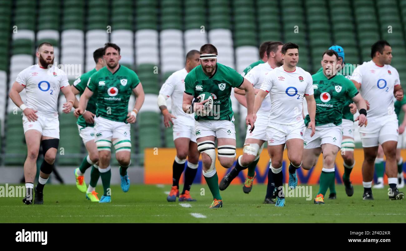 Ireland's Iain Henderson makes a break during the Guinness Six Nations ...