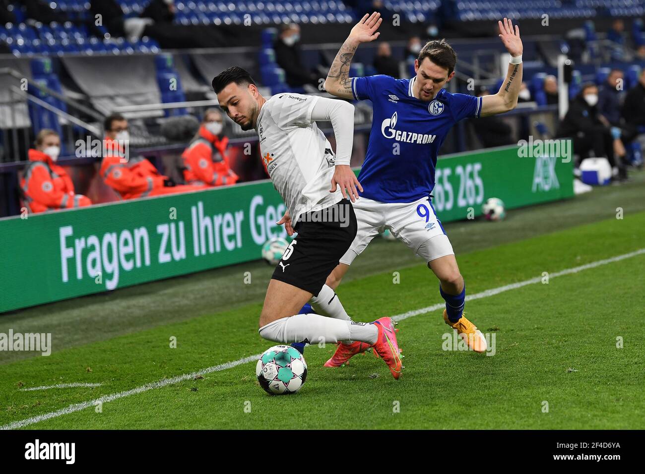 Gelsenkirchen, Germany. 20th Mar, 2021. Football: Bundesliga, FC Schalke 04 - Borussia ...
