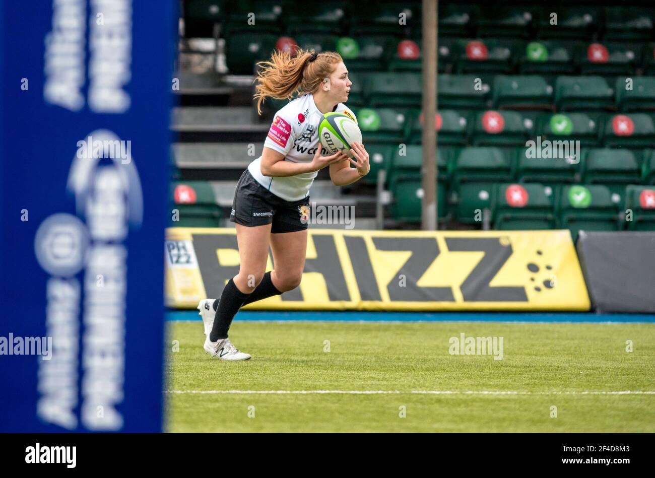 London, UK. 20th Mar, 2021. Niamh Terry of Exeter Chiefs Women gathers ...