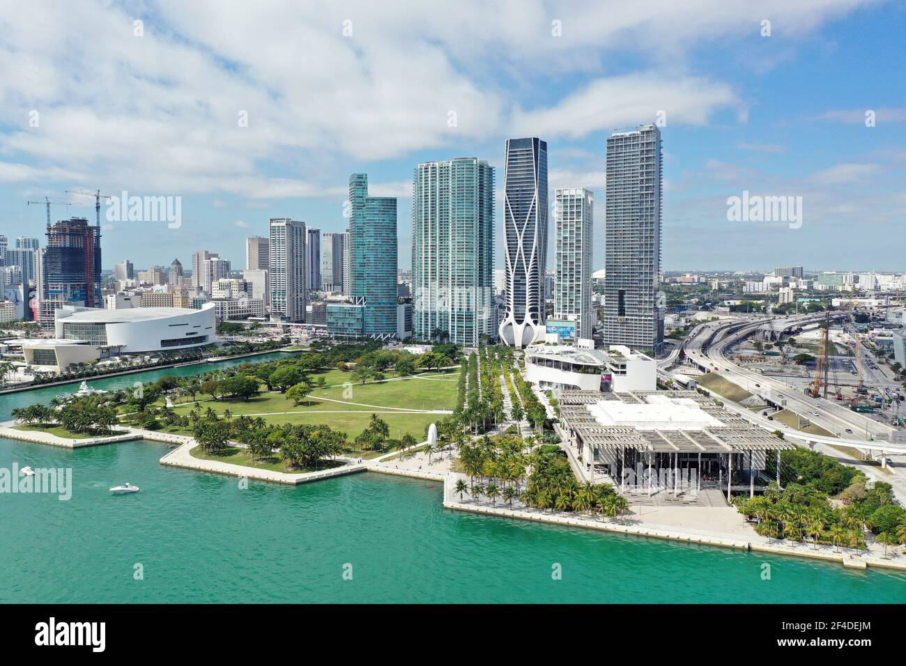 Aerial view of Perez Art Museum, Museum Park and waterfront buildings ...
