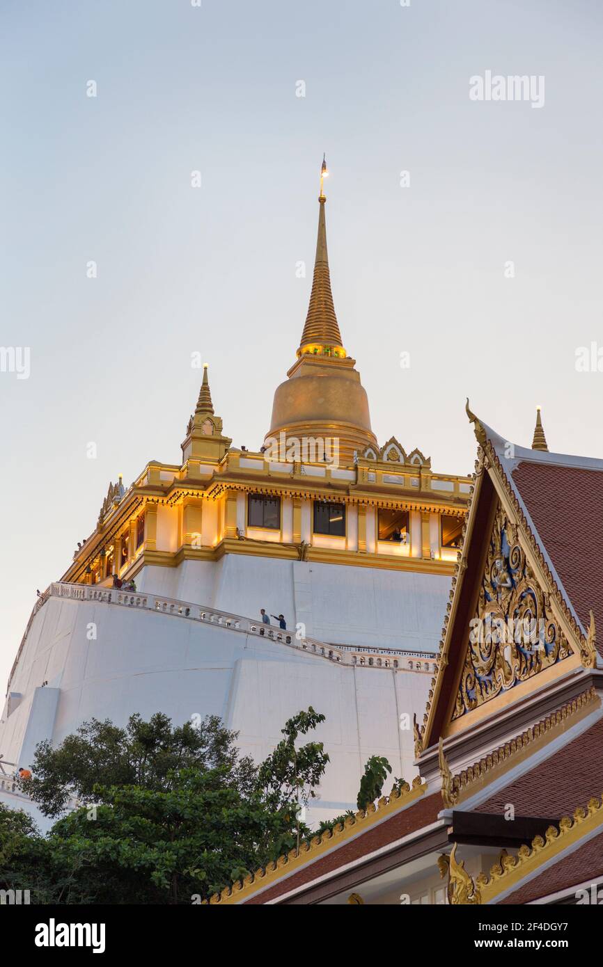 Golden mountain temple hi-res stock photography and images - Alamy
