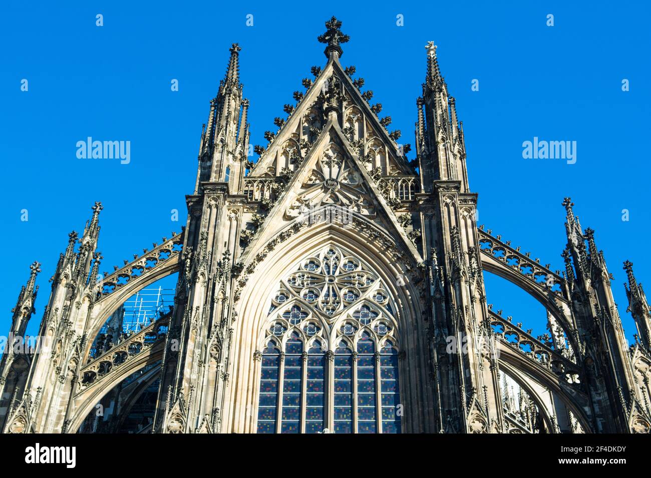 Gothic architectural details of Cologne Cathedral - most famous ...