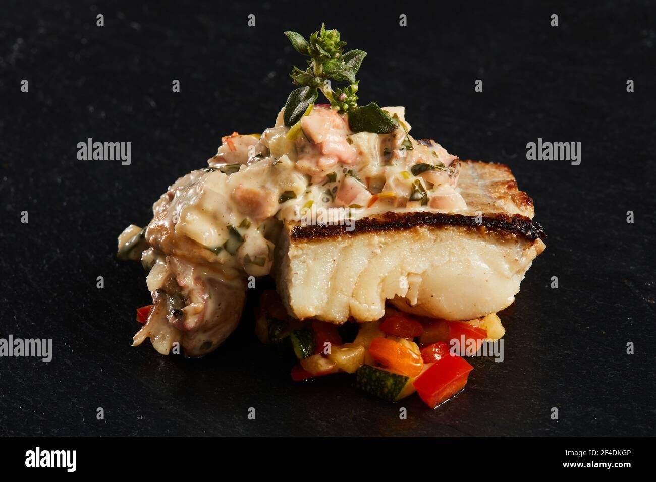 Passover seder plate food hi-res stock photography and images - Alamy