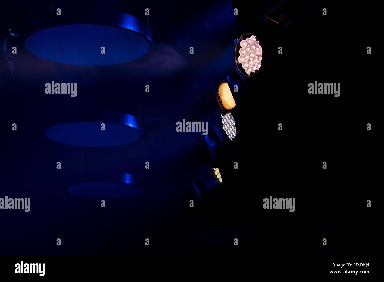 Stage lighting background hi-res stock photography and images - Alamy