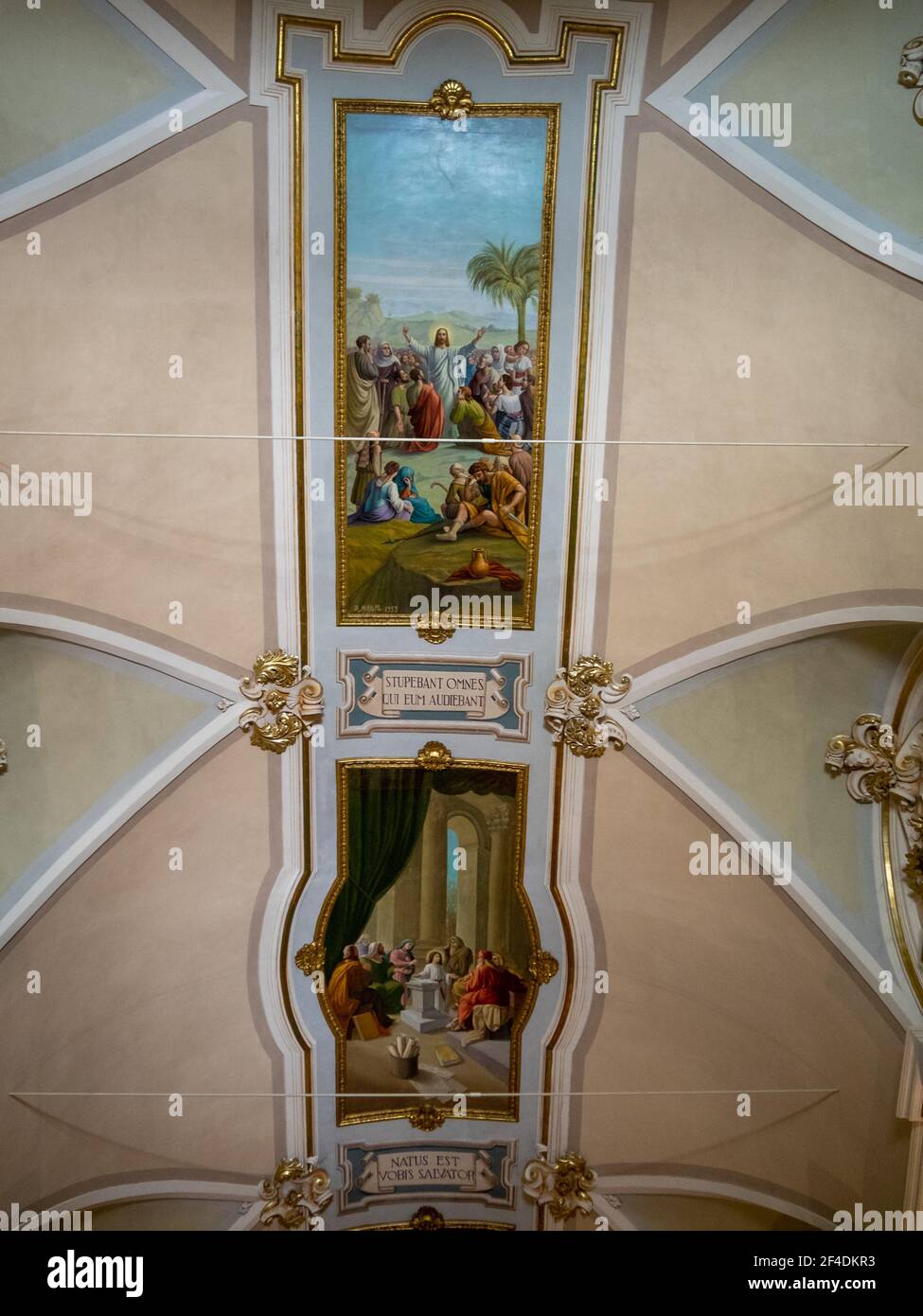 Catholic church ceiling hi-res stock photography and images - Alamy