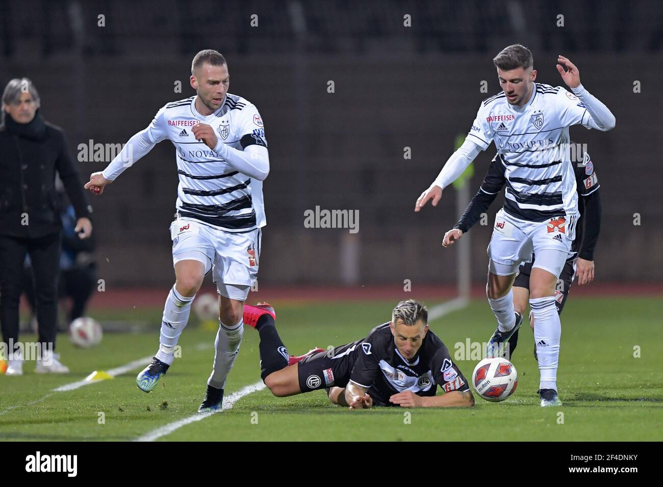Males swiss league hi-res stock photography and images - Alamy