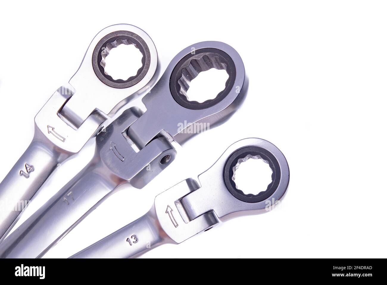 Flat wrenches with a ratchet for workshop work. Accessories for ...