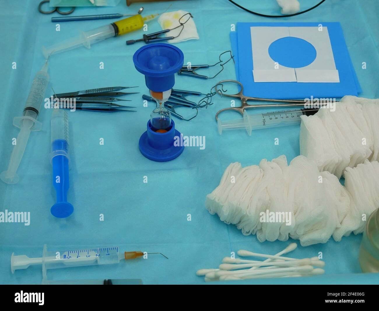 Sharp instruments hi-res stock photography and images - Alamy