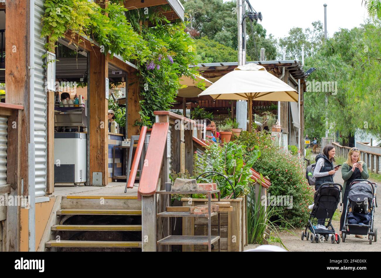 Melbourne collingwood cafe hi-res stock photography and images - Alamy