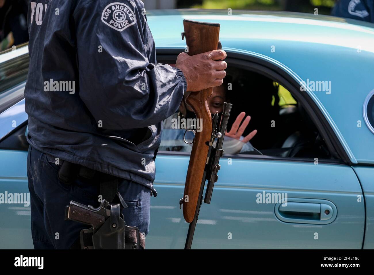 Los angeles police gun hi-res stock photography and images - Alamy