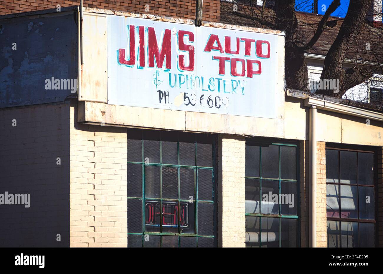 1950s auto repair hi-res stock photography and images - Alamy