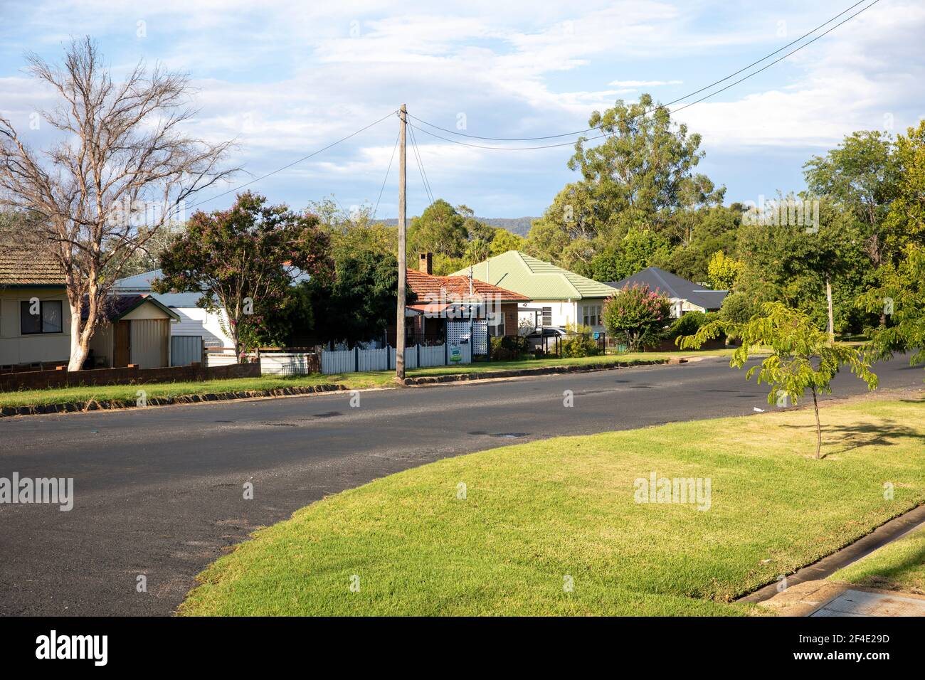 Suburban road australia hi-res stock photography and images - Alamy