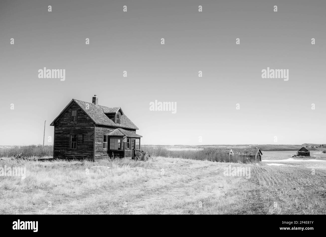 Beautiful two story country home hi-res stock photography and images ...