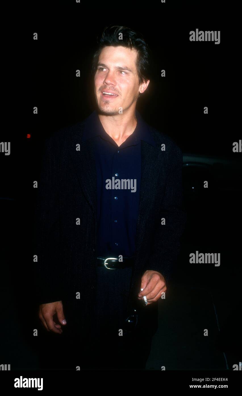 I shot andy warhol hi-res stock photography and images - Alamy