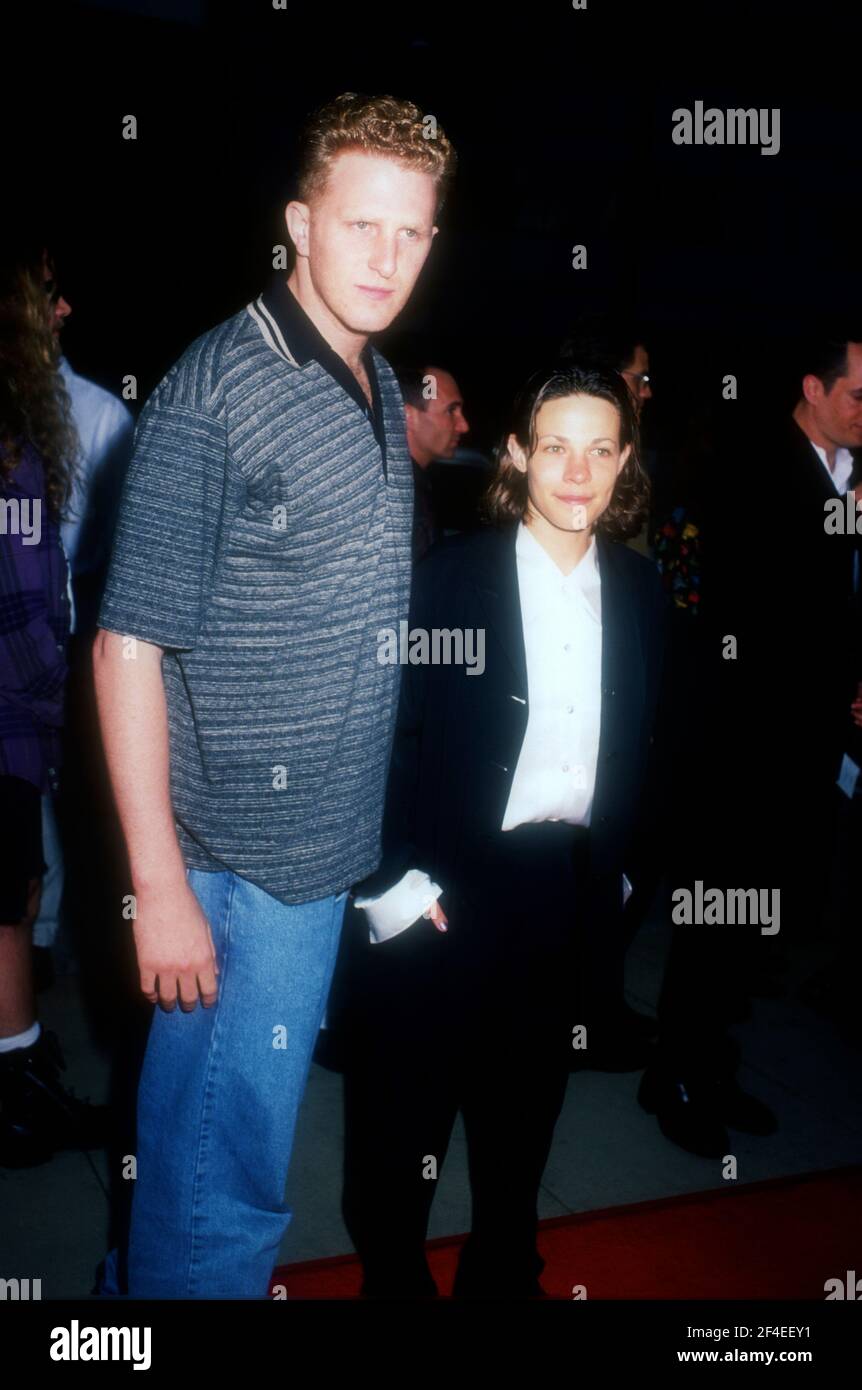 Shot andy warhol lili taylor hi-res stock photography and images - Alamy