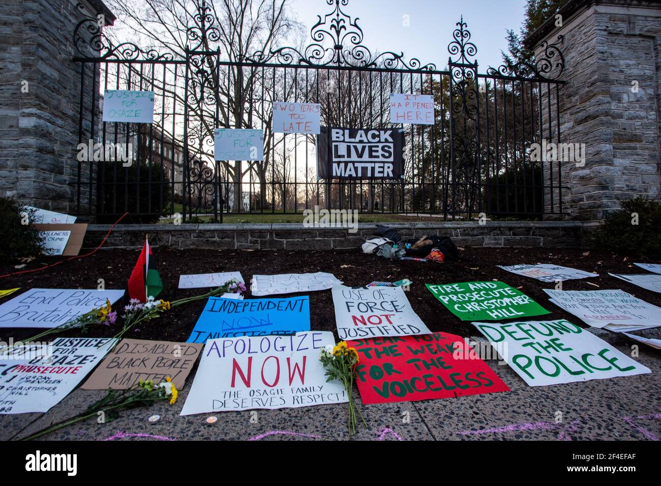 Allen street gates hi-res stock photography and images - Alamy