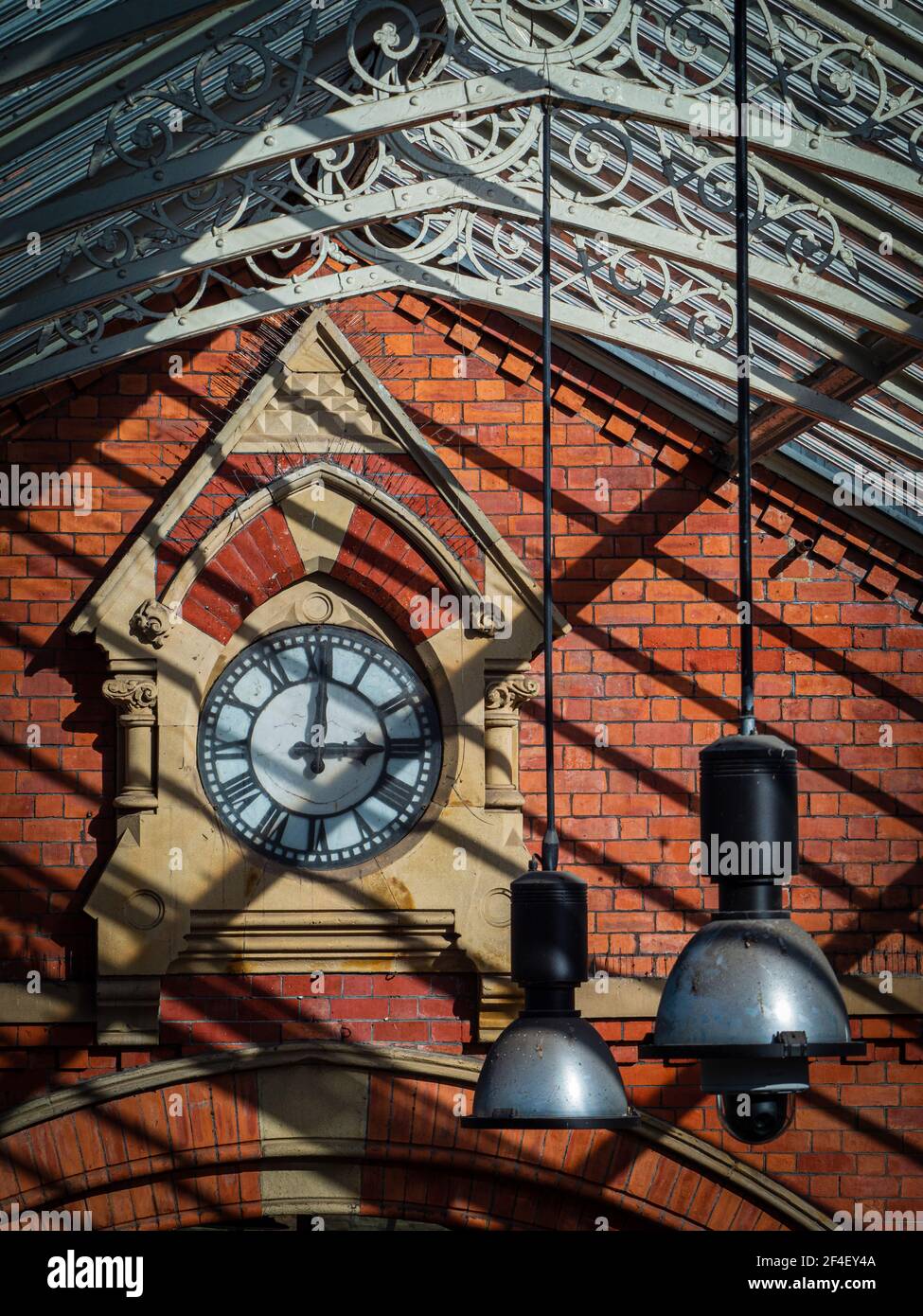 Tynemouth metro hi-res stock photography and images - Alamy