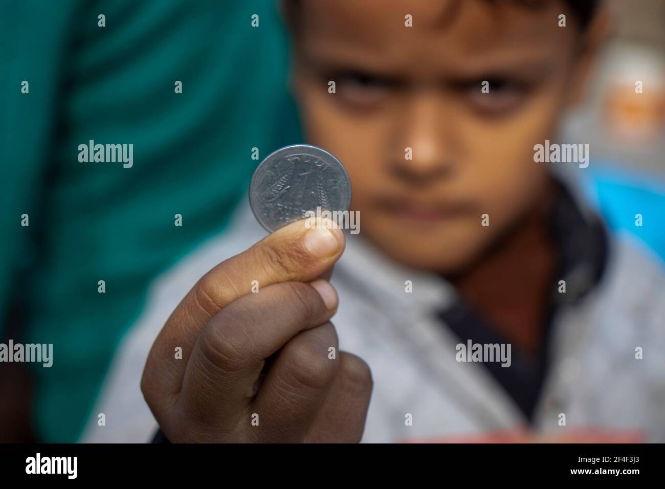 Indian rupee symbol people hi-res stock photography and images - Alamy