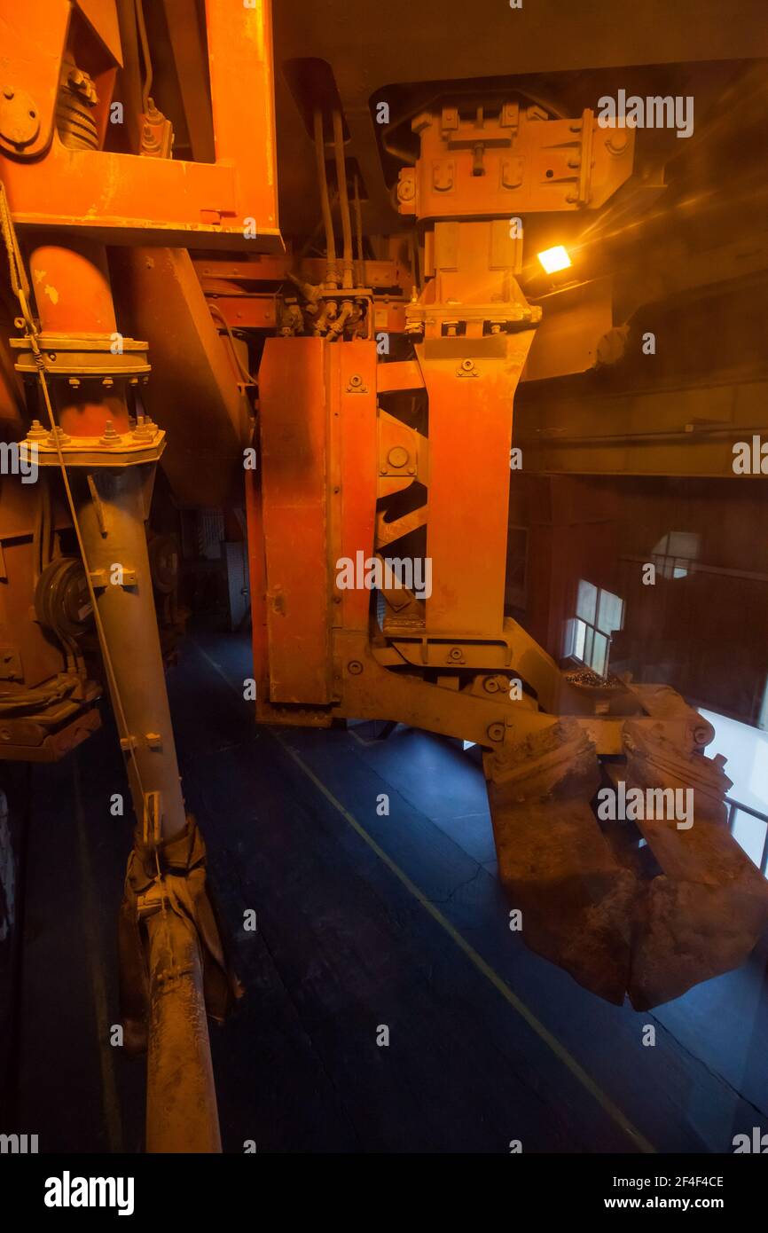 Slag bucket hi-res stock photography and images - Alamy