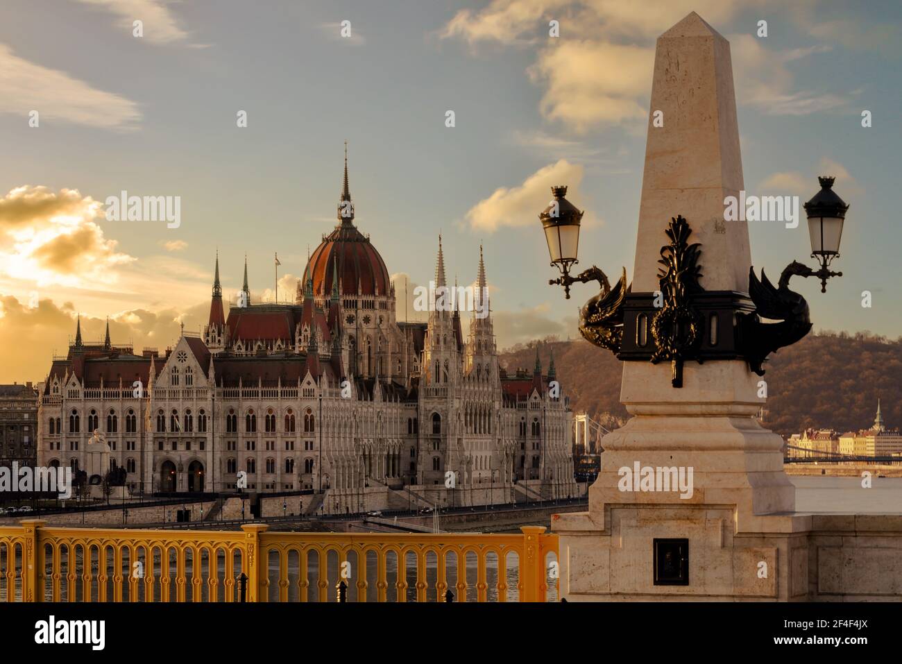 Margaret bridge and Hungarian Parliament building. Amazing composition ...