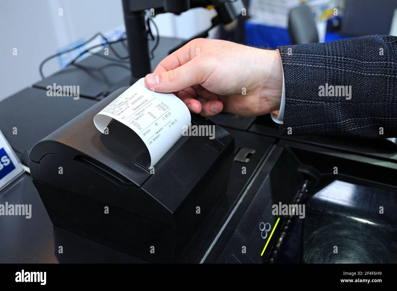 Cash receipt set hi-res stock photography and images - Alamy