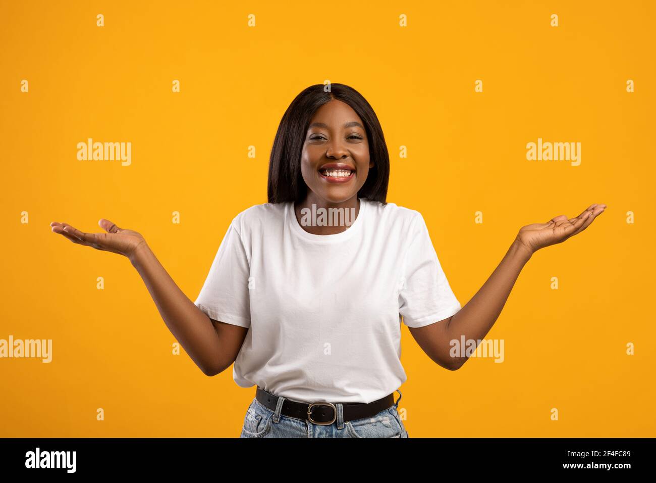 Woman raising head smiling hi-res stock photography and images - Alamy