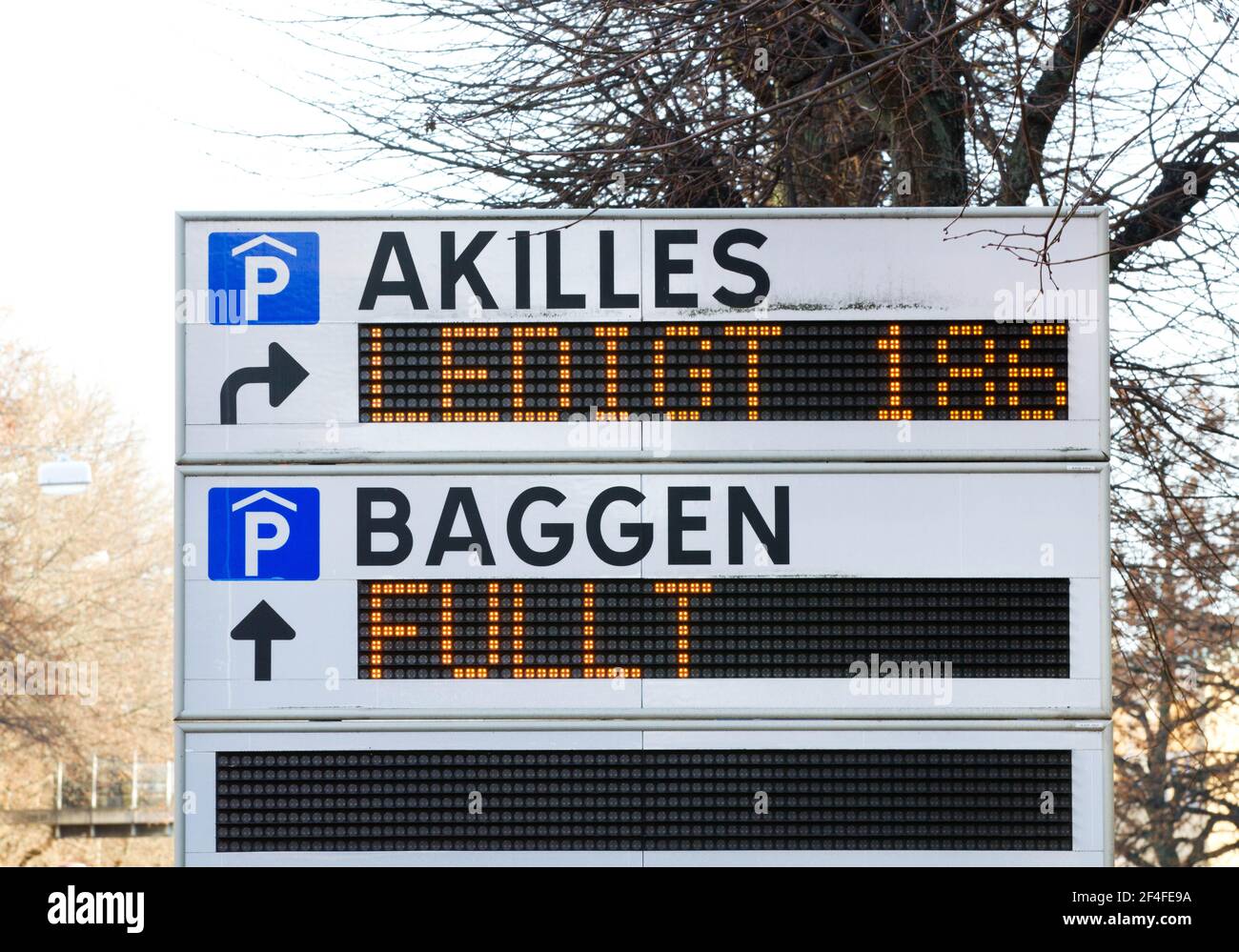 Logo sign outside p hi-res stock photography and images - Alamy