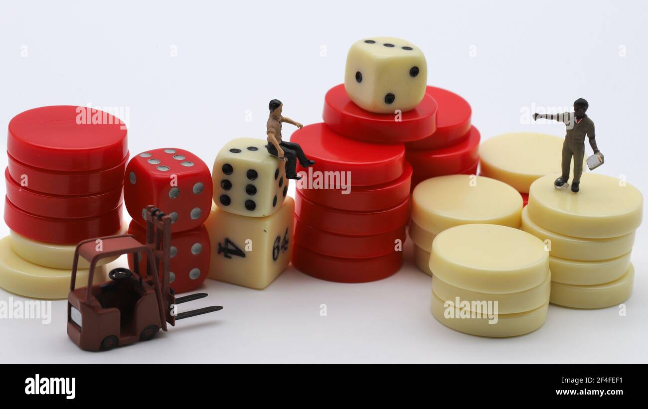 Traditional backgammon set with red and cream pieces Stock Photo - Alamy