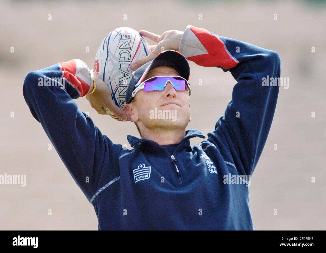 ALAN DONALD ENGLAND BOWLING COACH AT OLD TRAFFORD 8/6/07. PICTURE DAVID ...