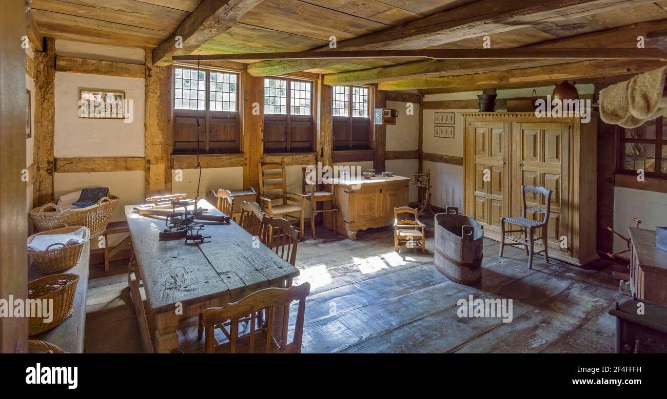 Room in historical building hi-res stock photography and images - Alamy