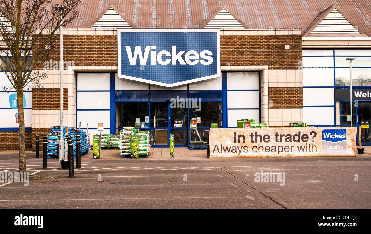 Builders warehouse hi-res stock photography and images - Alamy