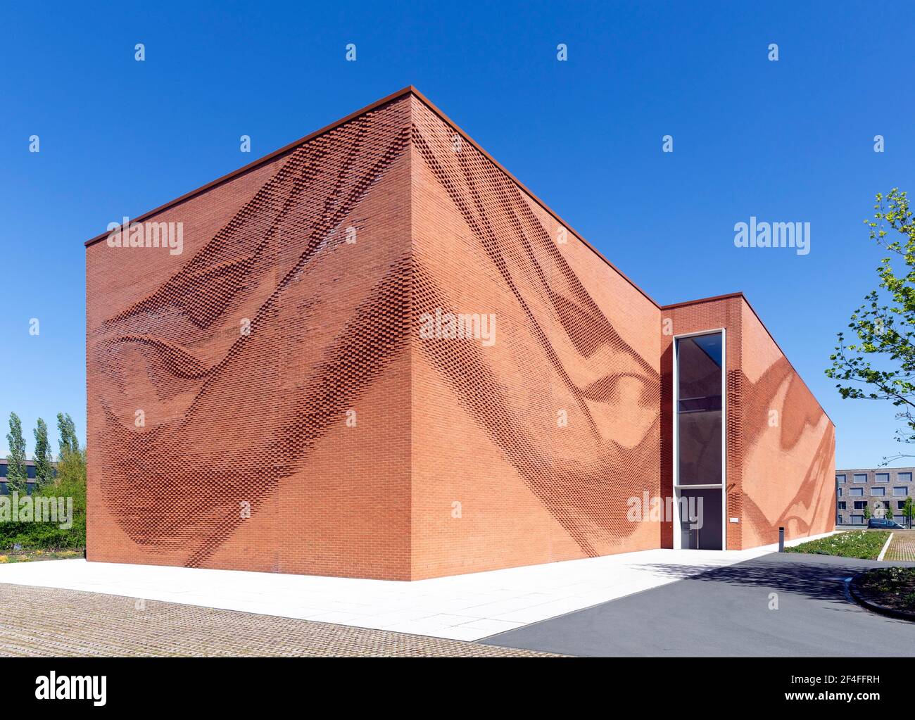 Modern brick building exterior hi-res stock photography and images - Alamy