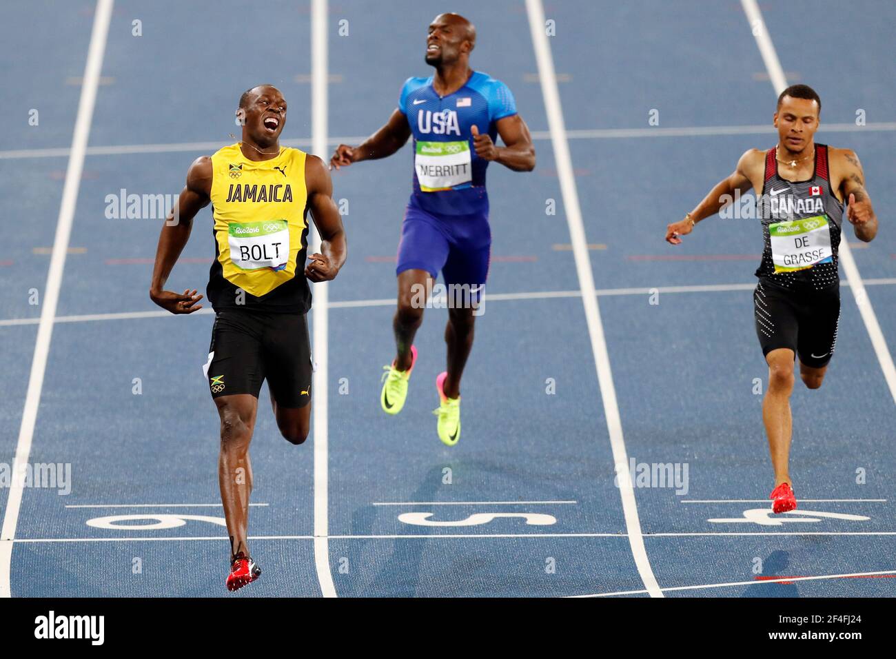 Usain Bolt of Jamaica running wins gold medal 200m sprint race, Rio ...