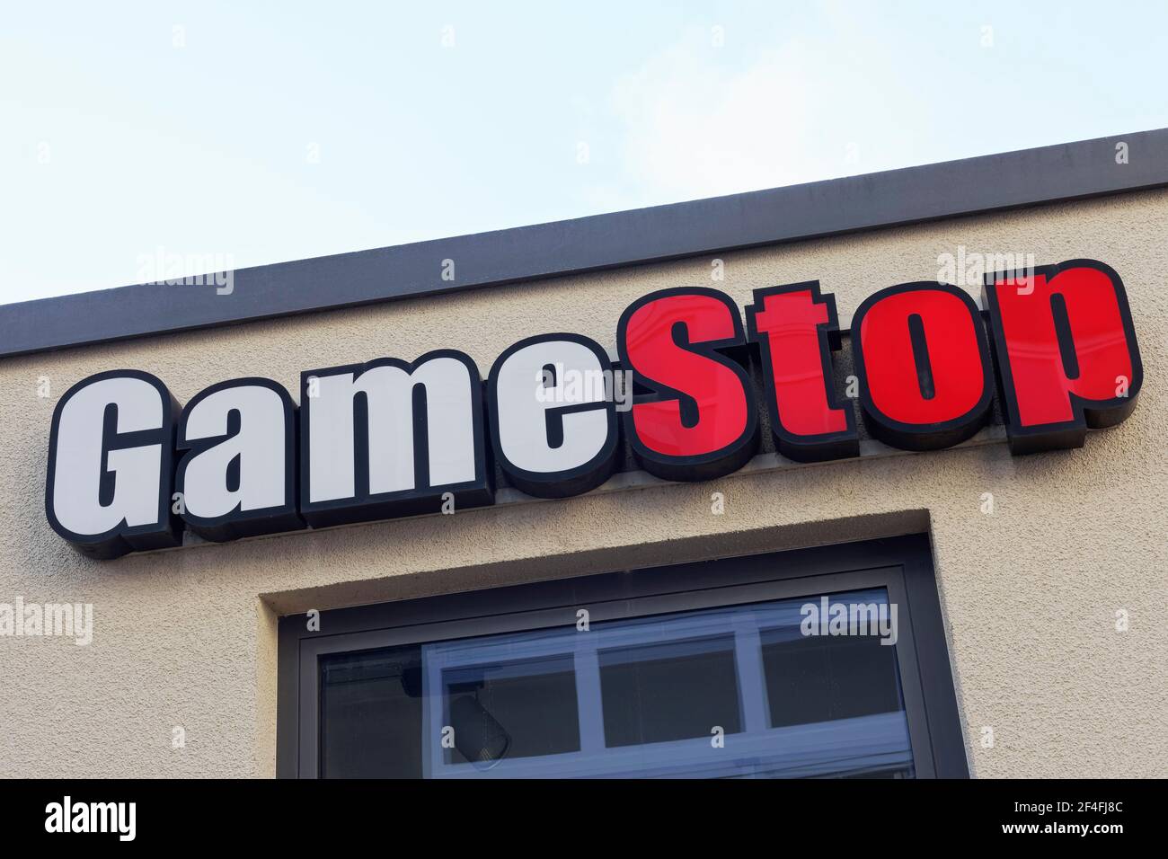 Gamestop logo hi-res stock photography and images - Alamy