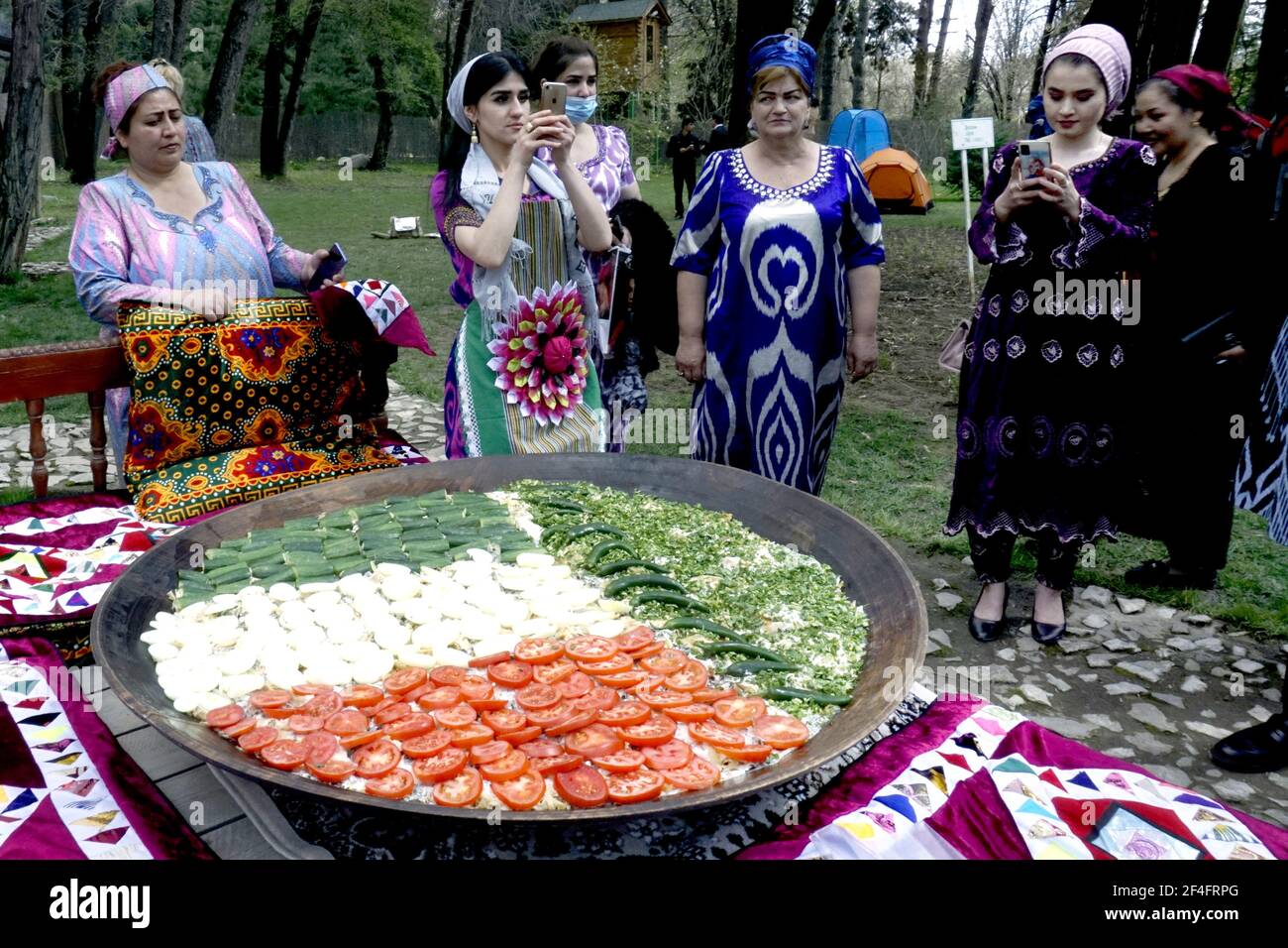 Tajik Dish High Resolution Stock Photography and Images - Alamy