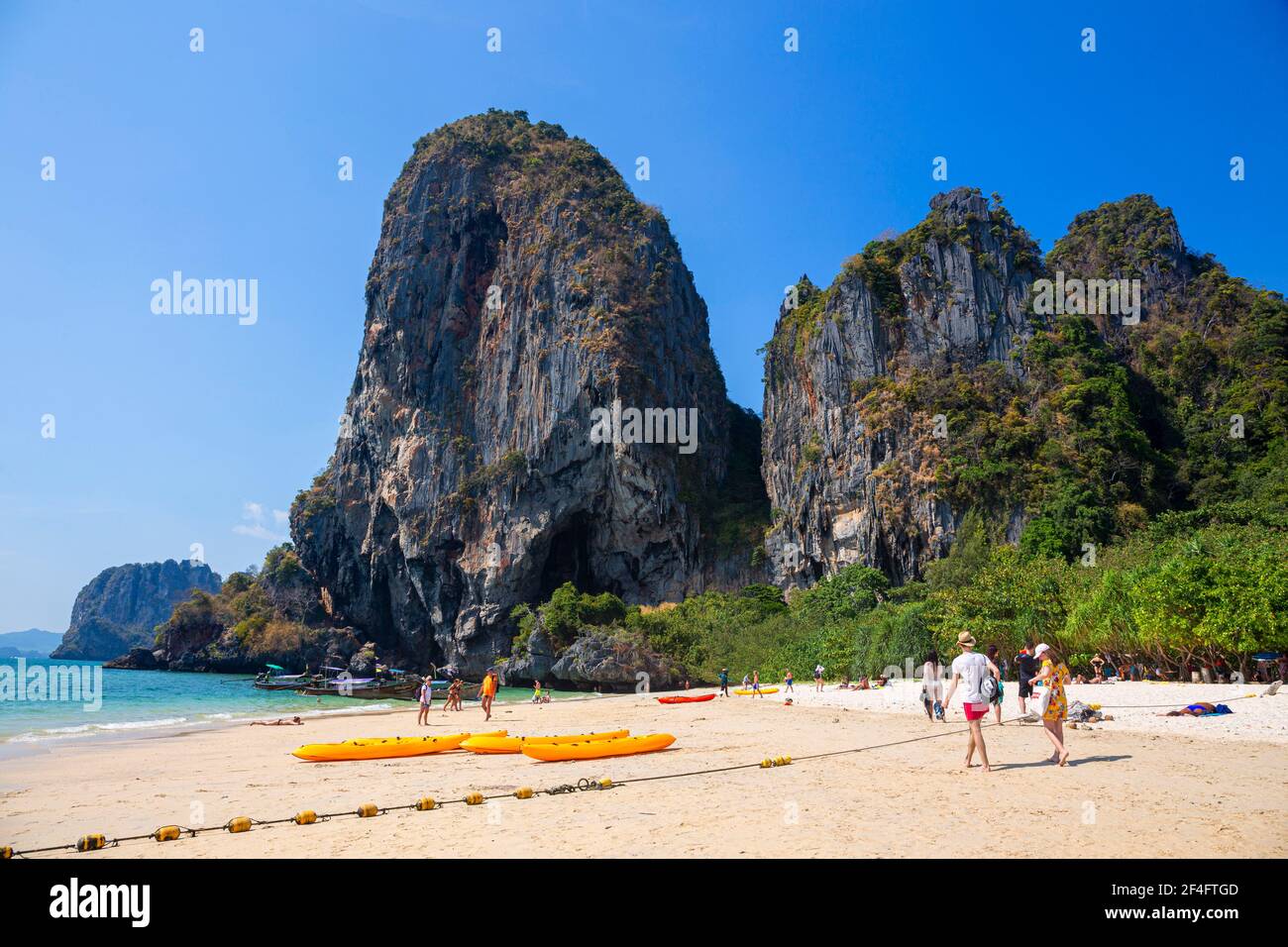 Phra nang cave beach hi-res stock photography and images - Alamy