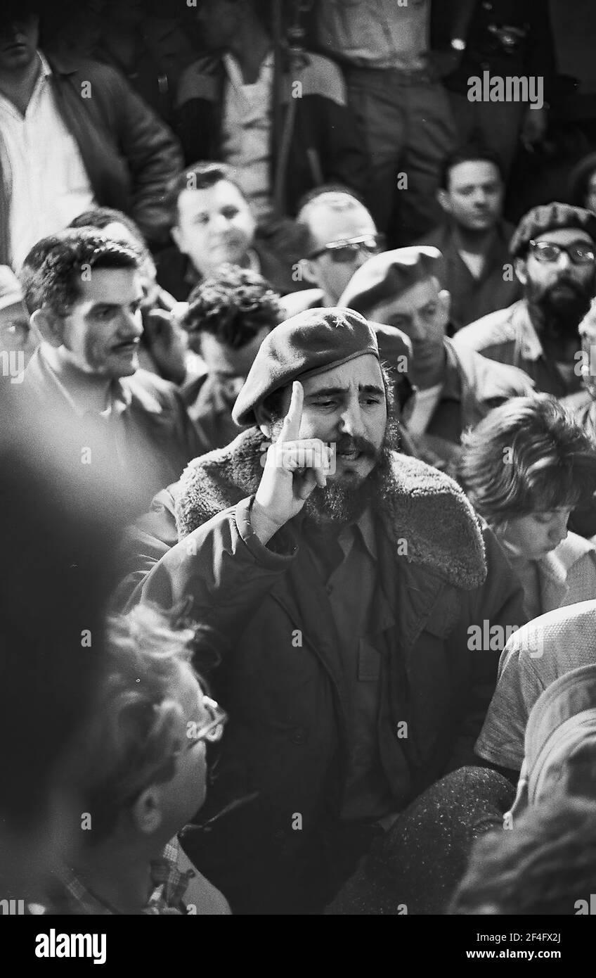 Fidel castro 1960 hi-res stock photography and images - Alamy