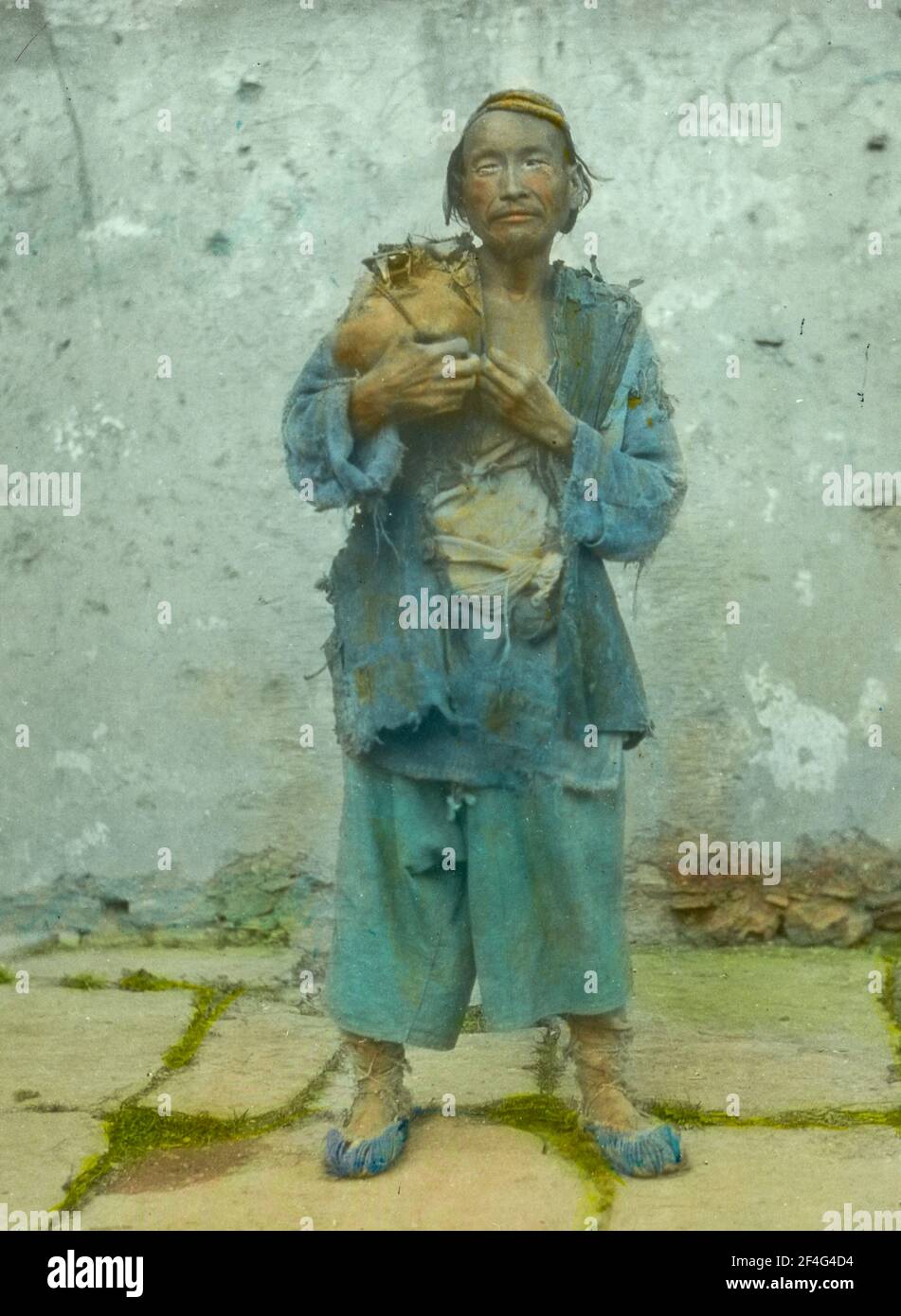 Ragged clothing hi-res stock photography and images - Alamy